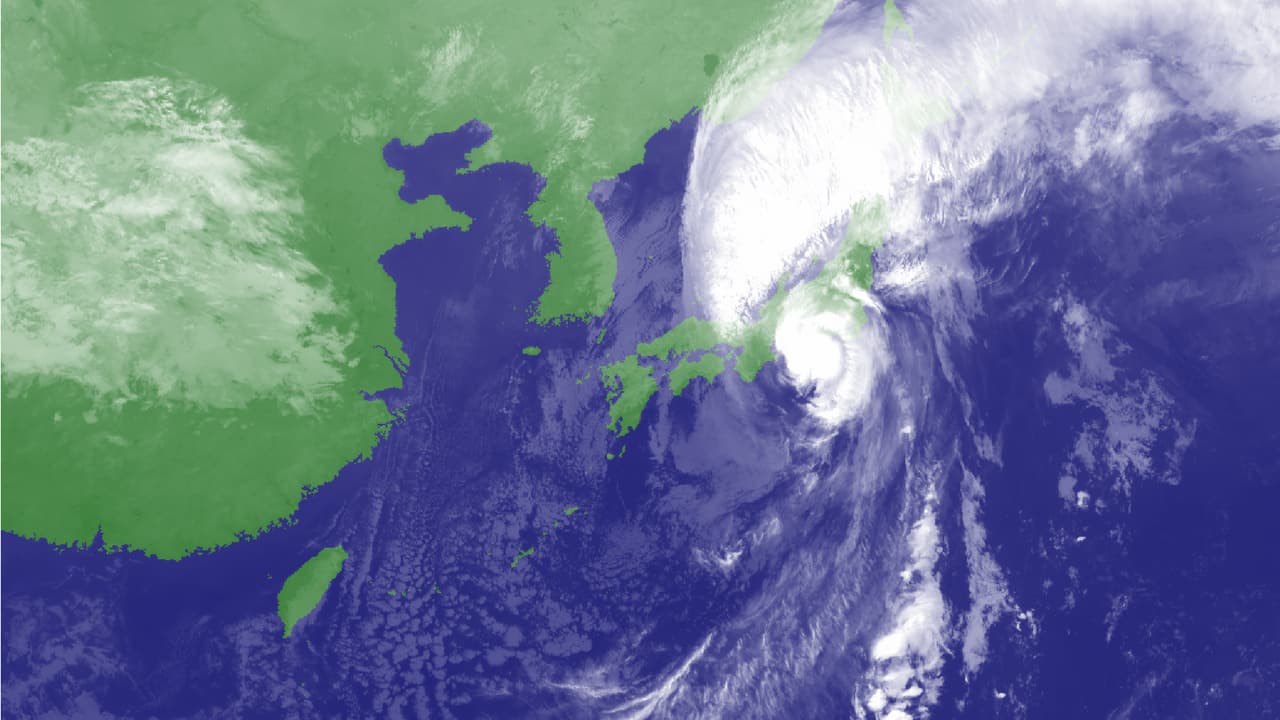 Typhoon Lan kills two in Japan, injures more than 10; thousands ...