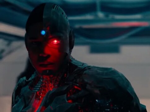 Justice League: Cyborg's half-man, half-machine avatar revealed in new ...