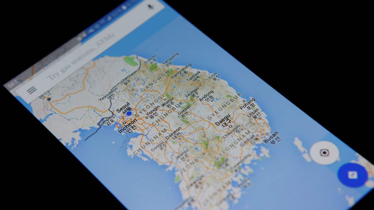 Google Maps beta shows horizontally scrolling categories section ...