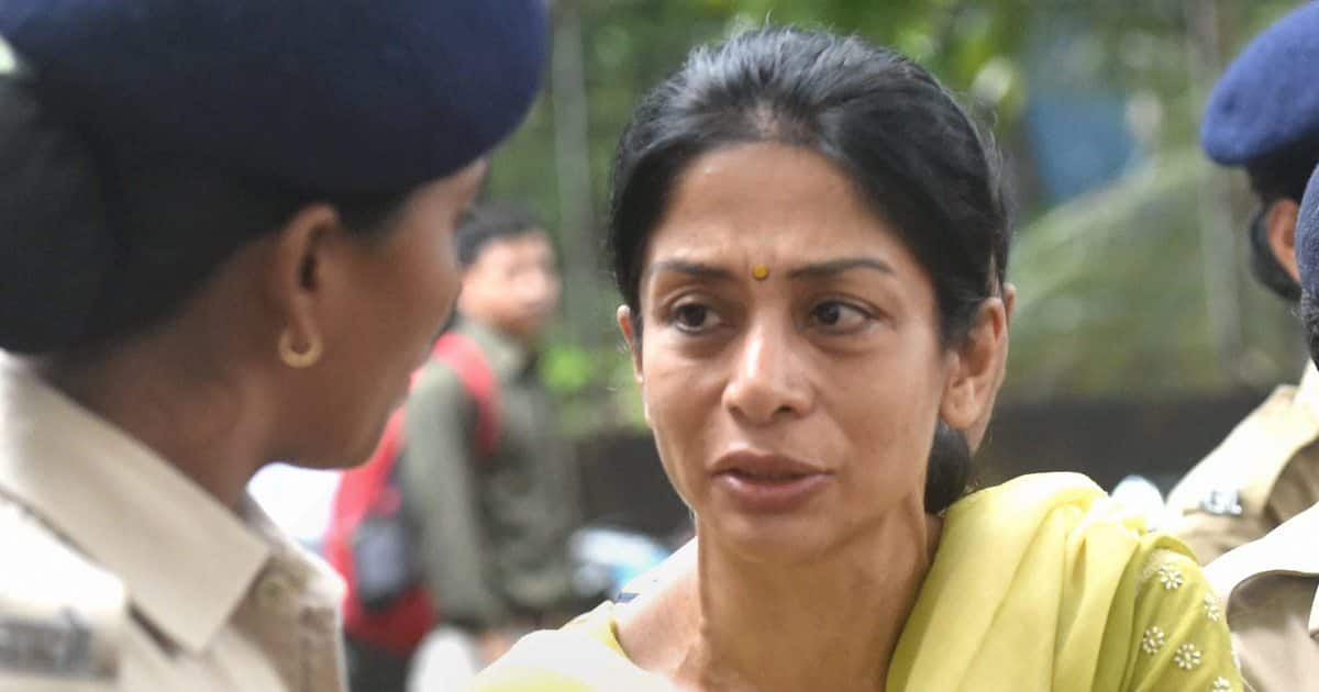 Sheena Bora murder case: Indrani Mukerjea forced me to forge her ...