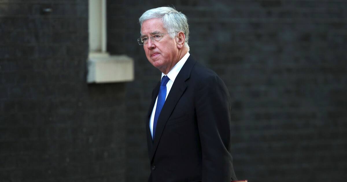 UK defence secretary Michael Fallon quits over sexual harassment claims ...