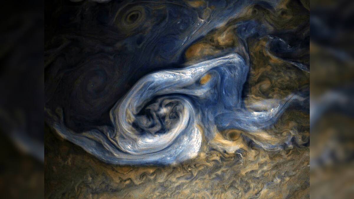 NASA's Juno spacecraft captures stunning image of massive storm raging ...