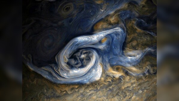 Nasas Juno Spacecraft Captures Stunning Image Of Massive Storm Raging