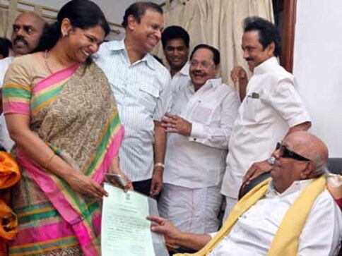 Karunanidhi family tree: DMK chief leaves behind lineage of young ...