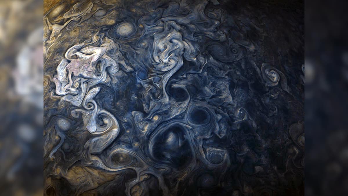 NASA releases image of Jovian clouds in stunning shades of blue ...