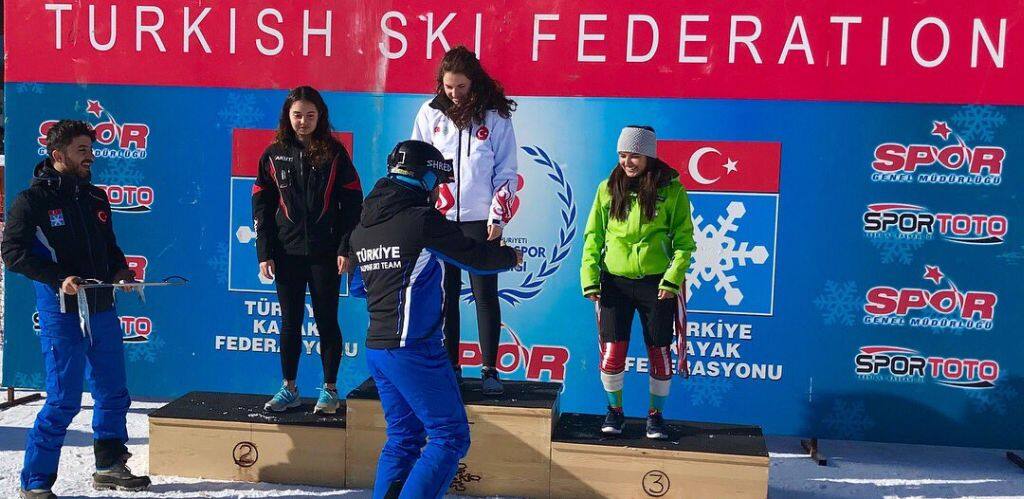 Aanchal Thakur creates history by winning India's first medal in an ...