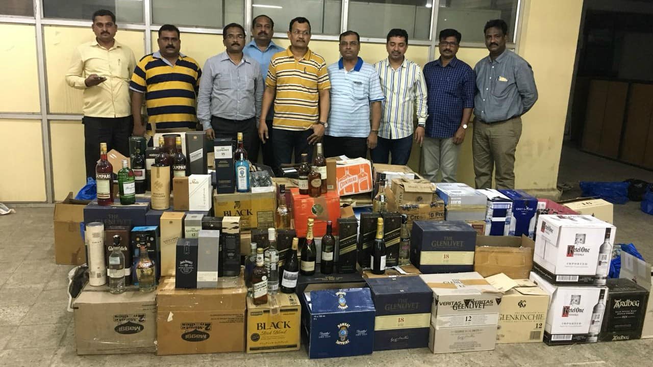 Maharashtra State Excise dept seizes over 200 boxes of scotch worth Rs ...