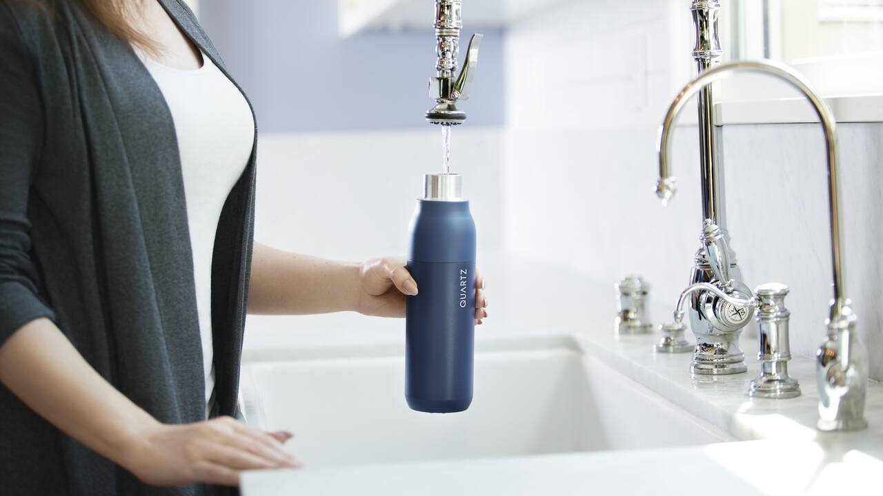 You can now drink purified water from this Quartz self-cleaning water ...