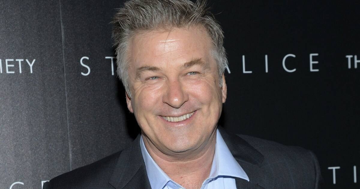 Alec Baldwin defends Woody Allen; compares Dylan Farrow to character ...