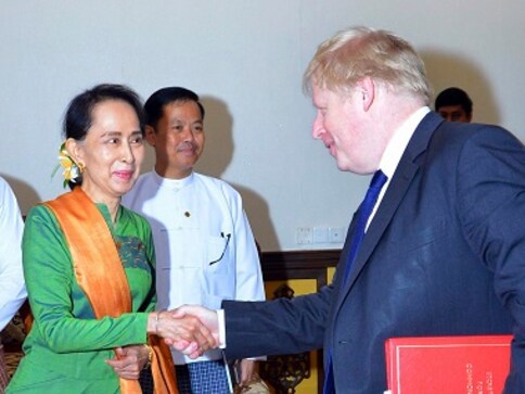 Boris Johnson meets Aung San Suu Kyi, presses her on need for ... Boris Johnson meets Aung San Suu Kyi, presses her on need for ...