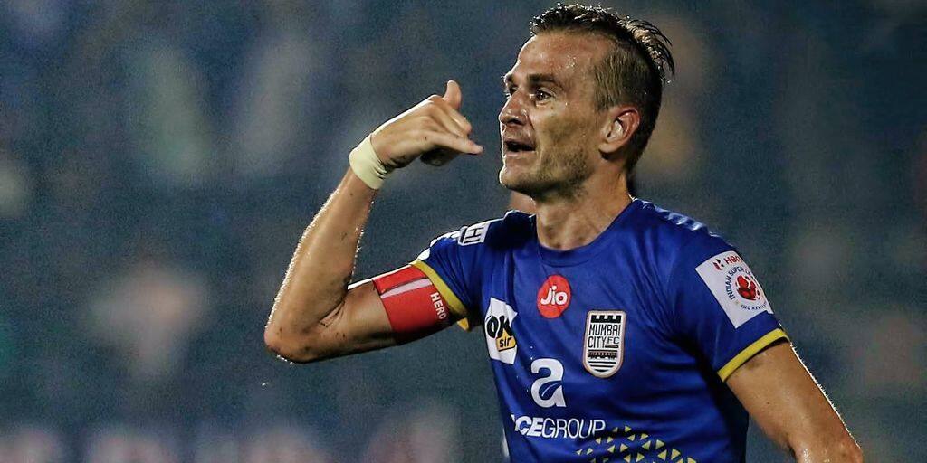 ISL 2017-18: Lucian Goian's last-minute strike guides Mumbai City FC to ...