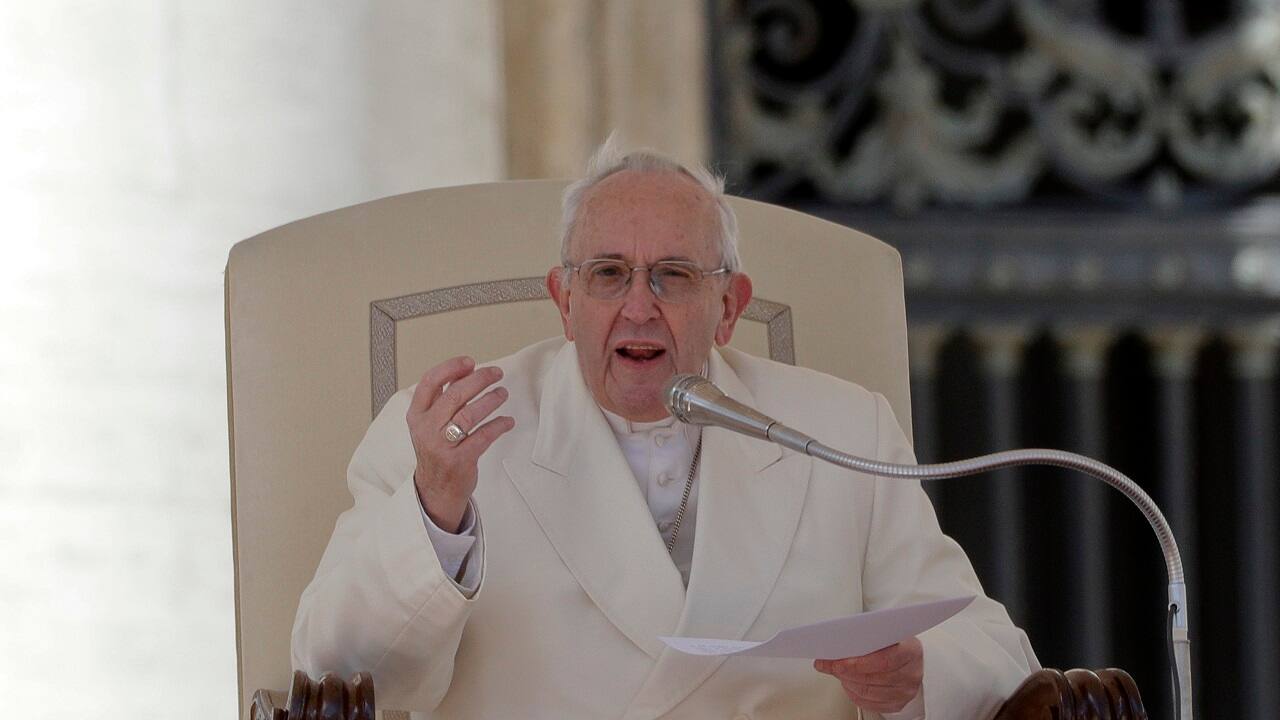 Pope Francis urges young people to stand up for what they believe in ...