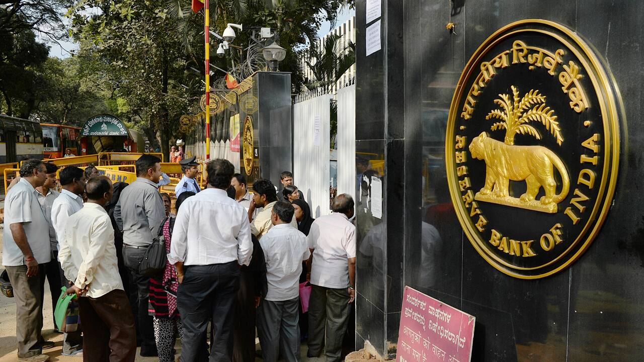 Reserve Bank of India employee unions defer 2-day mass leave program to ...