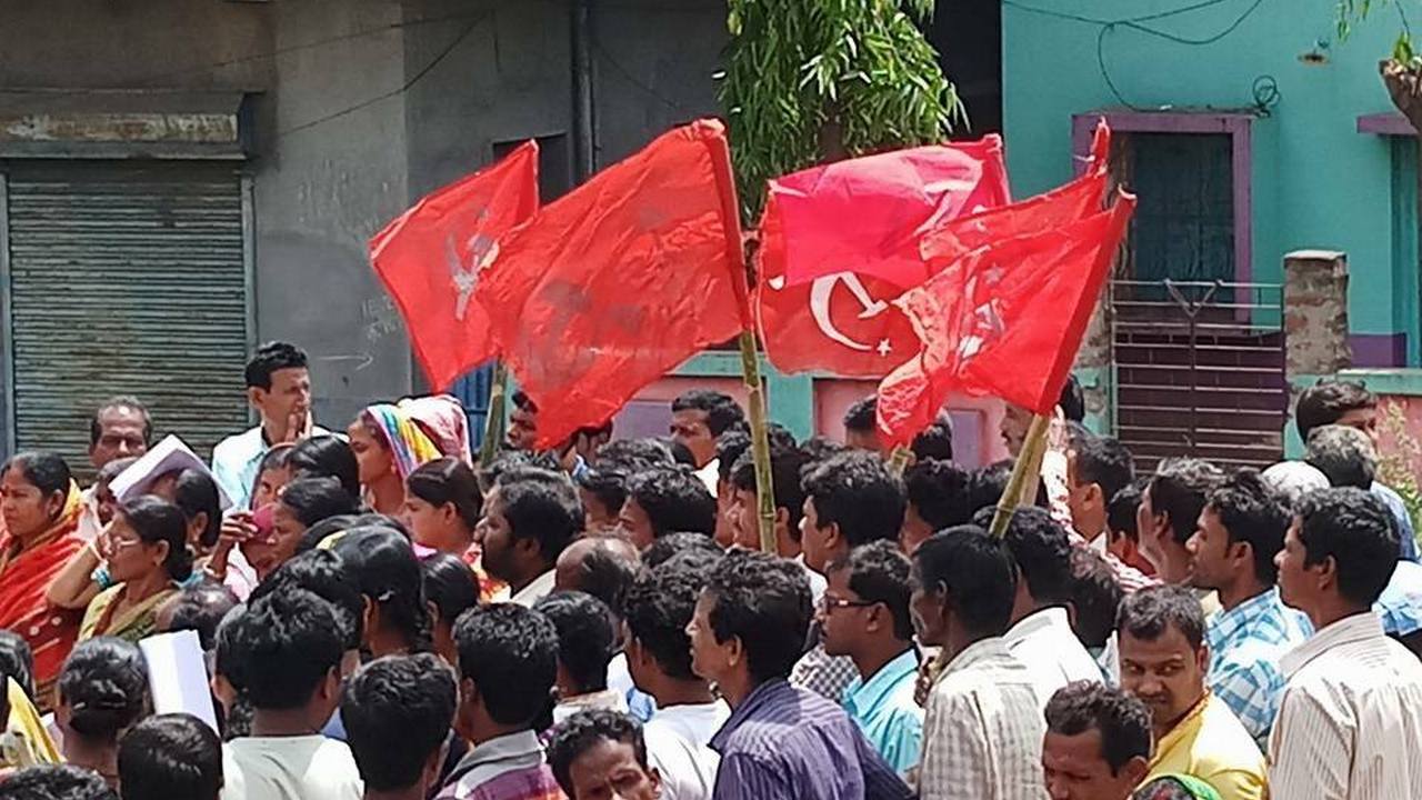 As CPM rapidly loses ground in Bengal, top leaders say party needs to ...