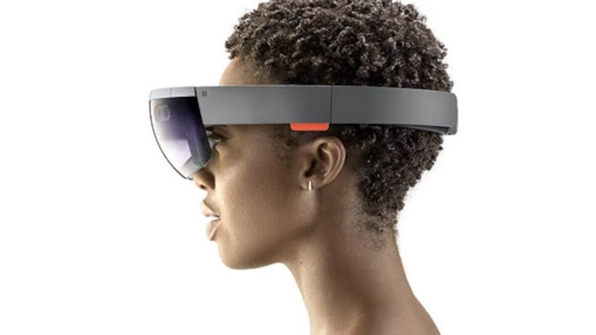 Google may be working on a standalone AR headset that operates using ...