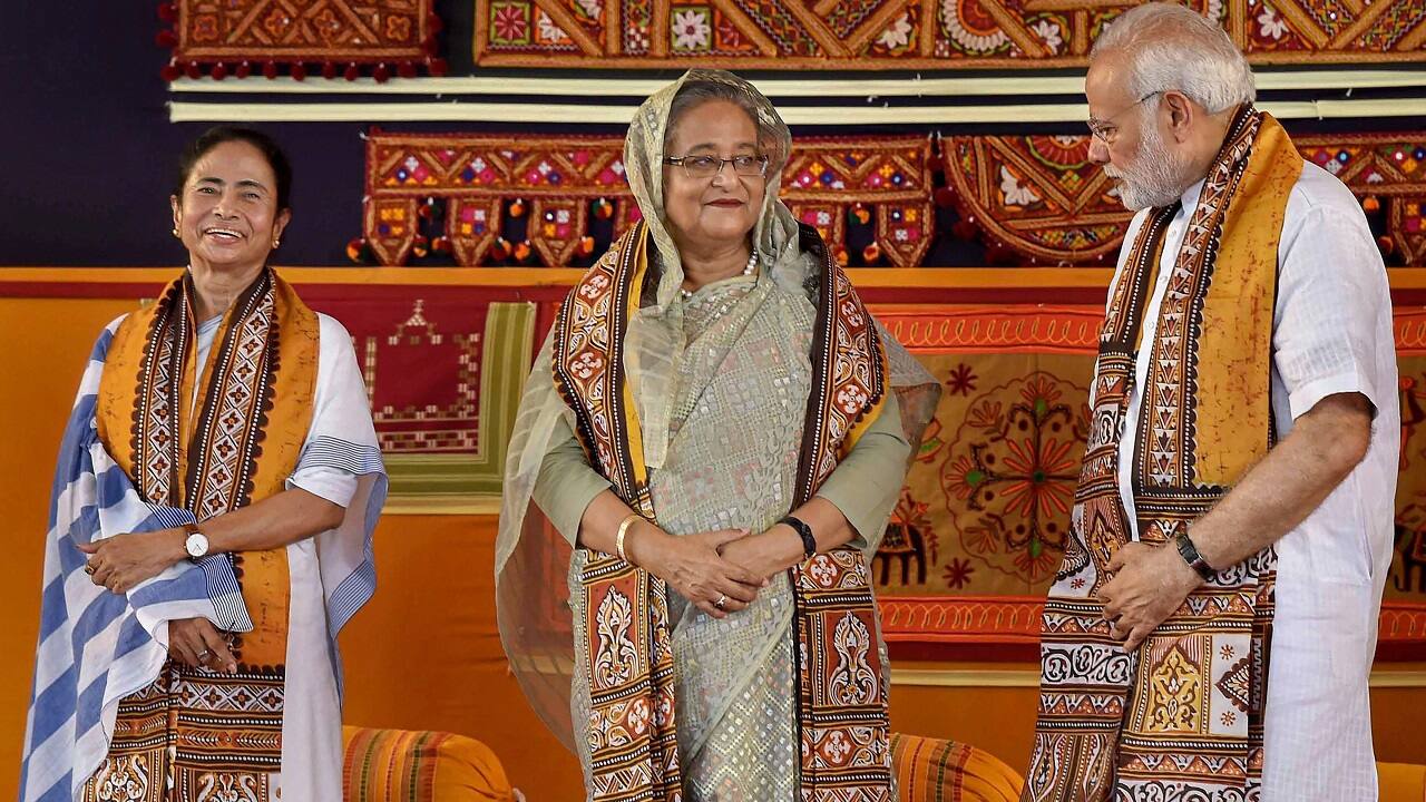 Narendra Modi inaugurates Bangladesh Bhavan in Santiniketan; Sheikh ...