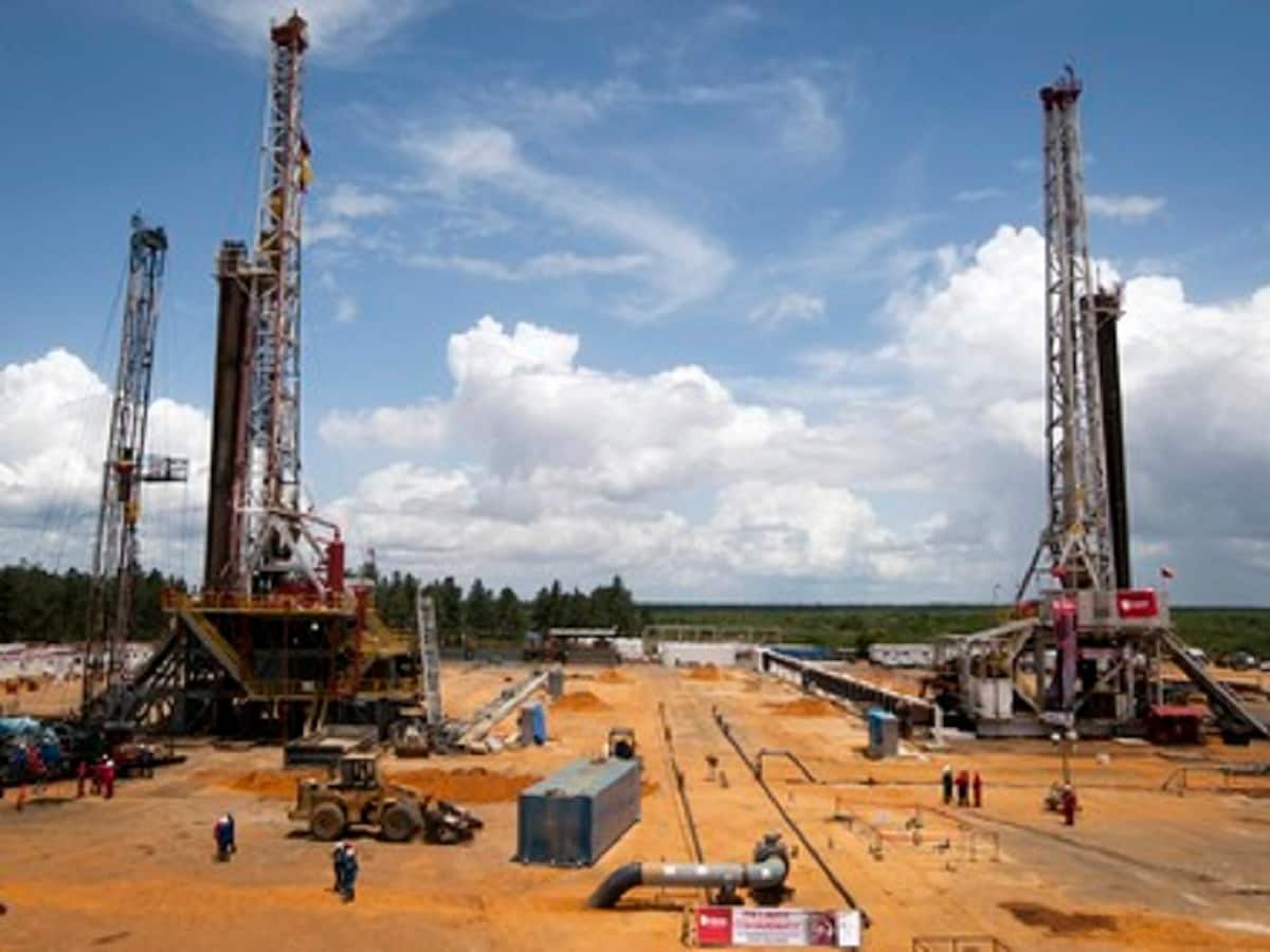 OPEC's April oil output falls to year low as production in Venezuela ...