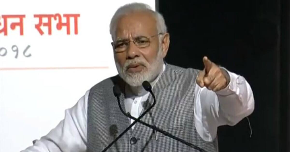 On anniversary of Emergency, Narendra Modi targets Congress and Gandhi ...