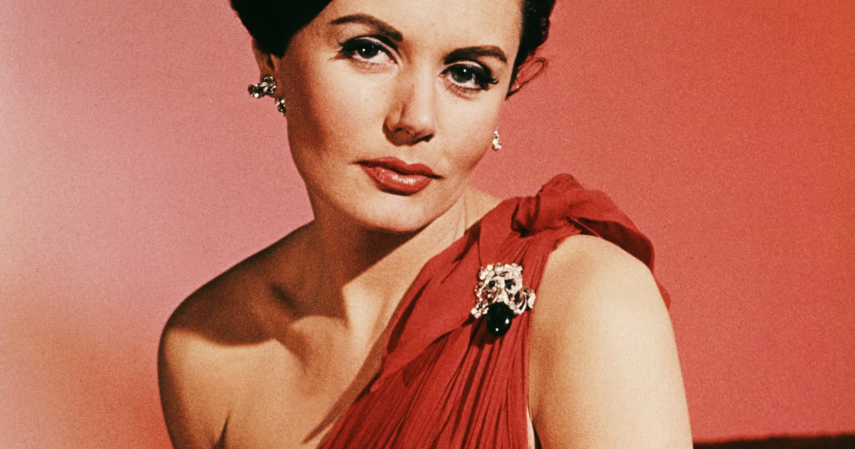 Eunice Gayson First Actress To Play Bond Girl In Films Like Dr No eunice-gayson-first-actress-to-play-bond-girl-in-films-like-dr-no