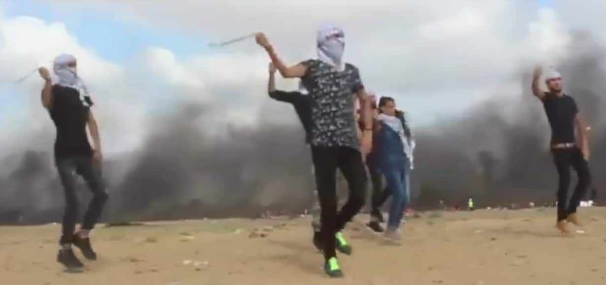 Palestinian great dance of return: Protesters take to music and dance ...
