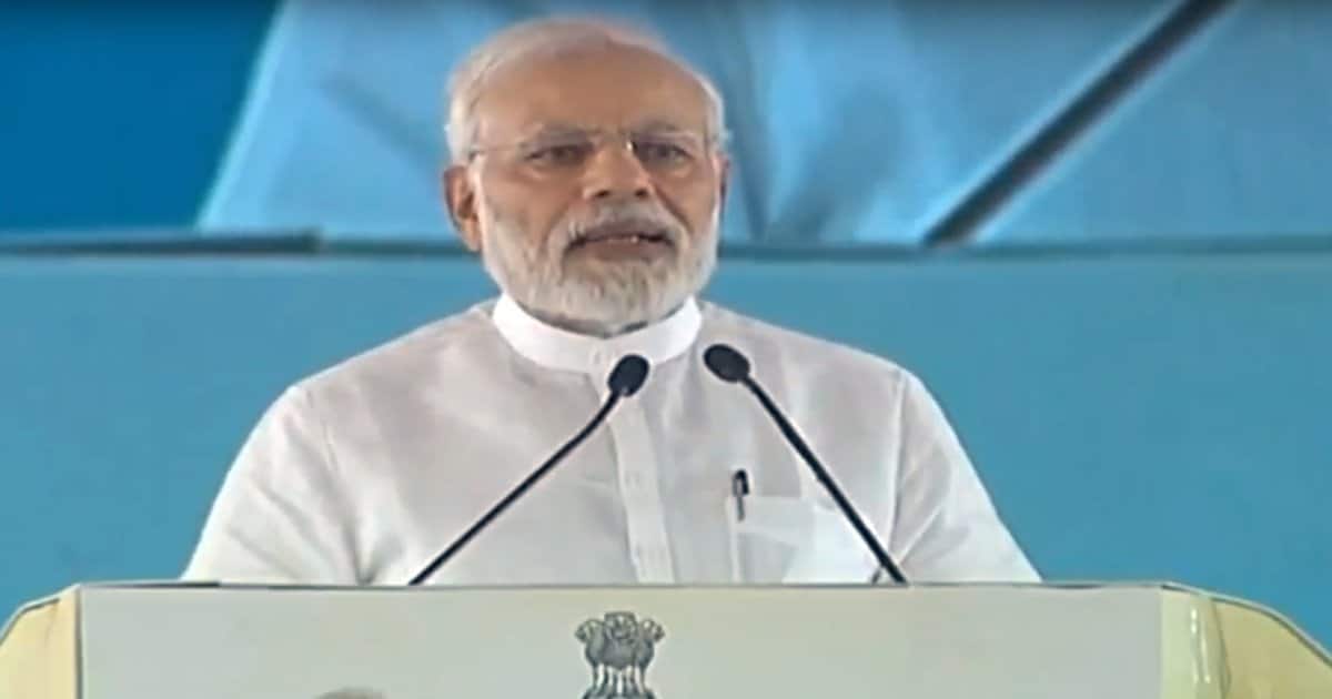 Narendra Modi in Rajasthan: PM meets beneficiaries of govt schemes ...