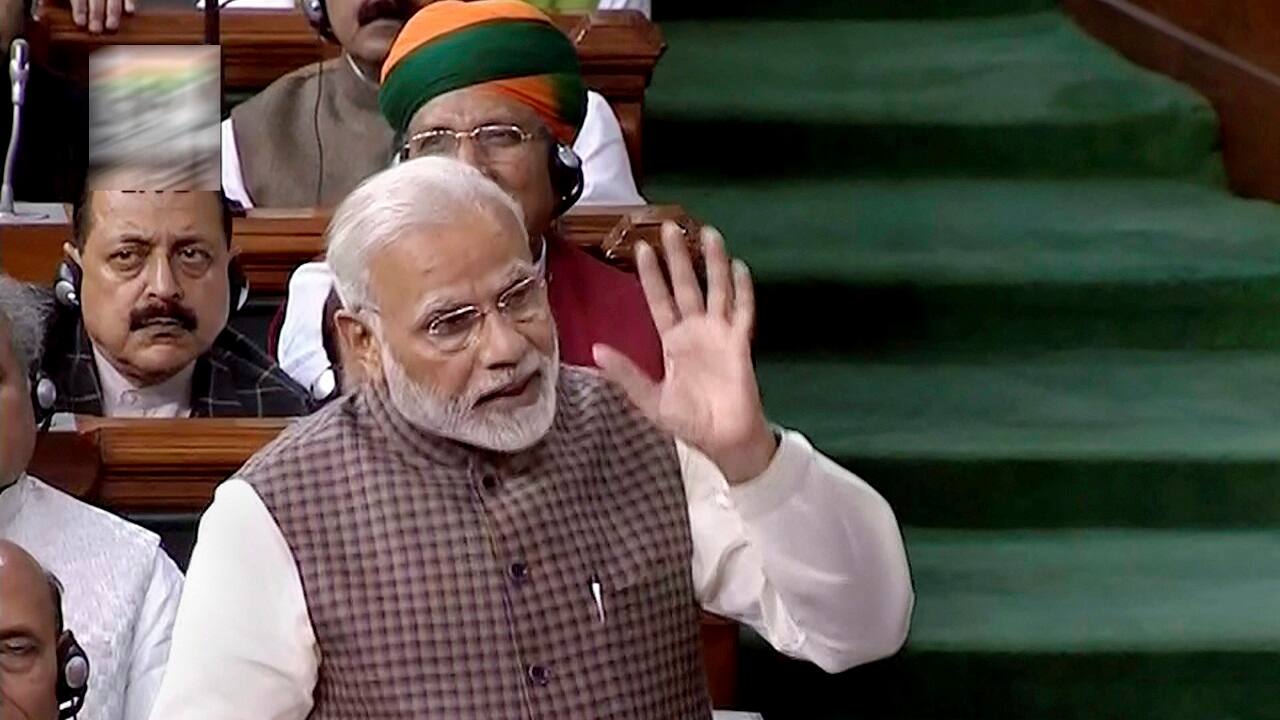 Narendra Modi arrives in Jaipur: PM to lay foundation for 13 projects ...