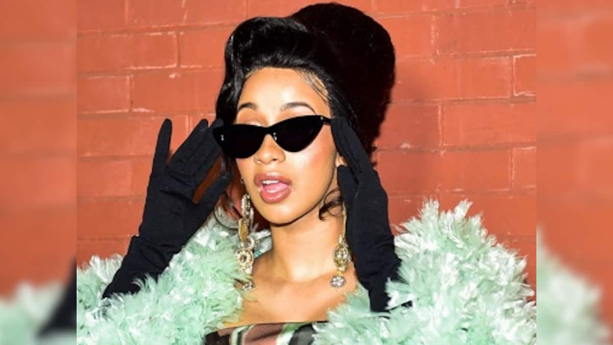 Cardi B leaks Nicki Minaj's number in video; Chun-Li rapper decides to ...