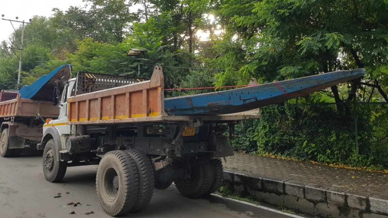 Jammu and Kashmir floods: Boats on trucks spark memories of ...