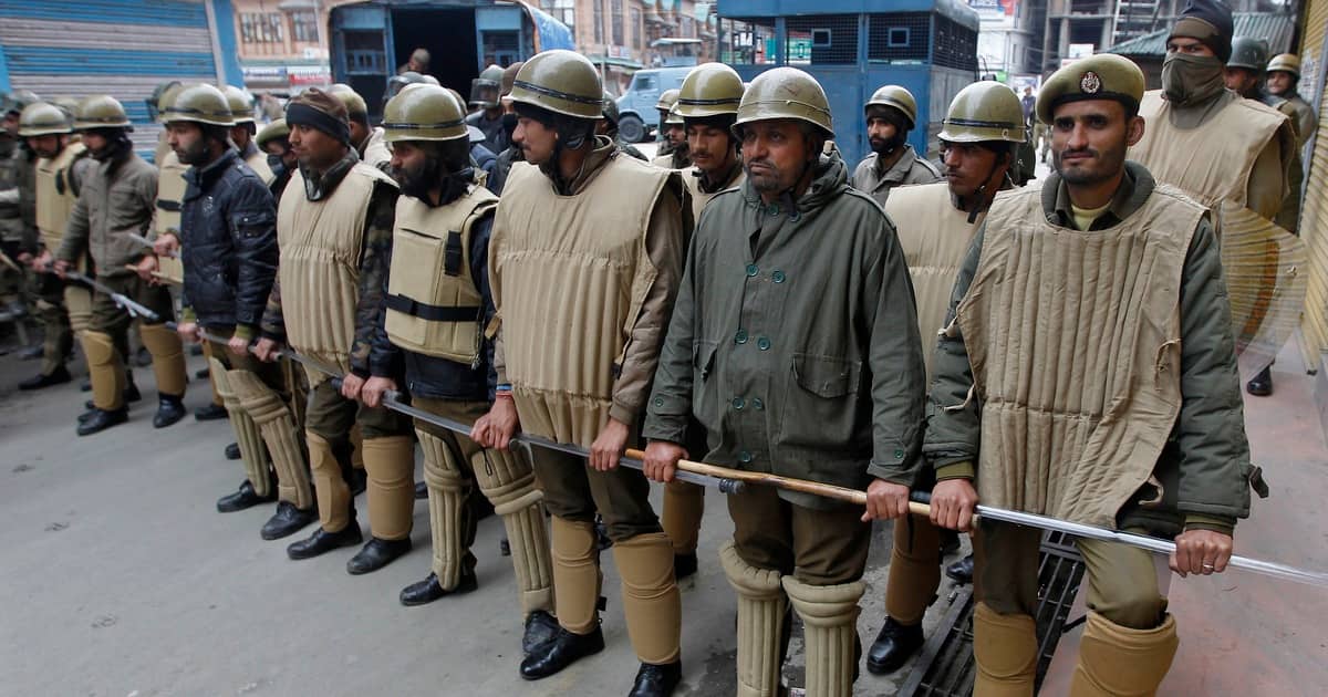 Police personnel more vulnerable in Kashmir than army; strategic ...