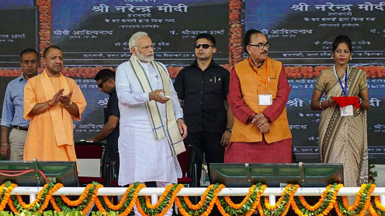 Narendra Modi in Varanasi: Prime Minister meets Yogi Adityanath ...