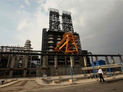 HPCL to finalise 10 licensors for Rs 43,130-cr Barmer refinery in ...