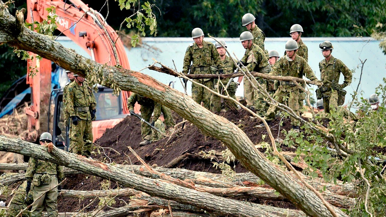 Japan Earthquake Toll Rises To 37 Shinzo Abe Visits Quake Hit Hokkaido