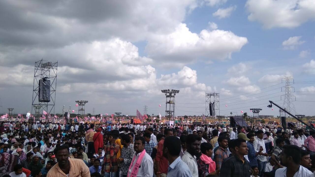 K Chandrashekhar Rao addresses TRS rally on outskirts of Hyderabad ...