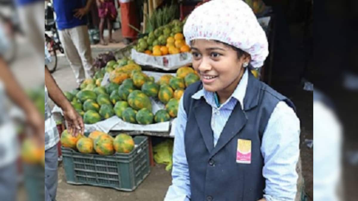 Hanan Hamid sustains critical injuries in car accident at Thrissur ...