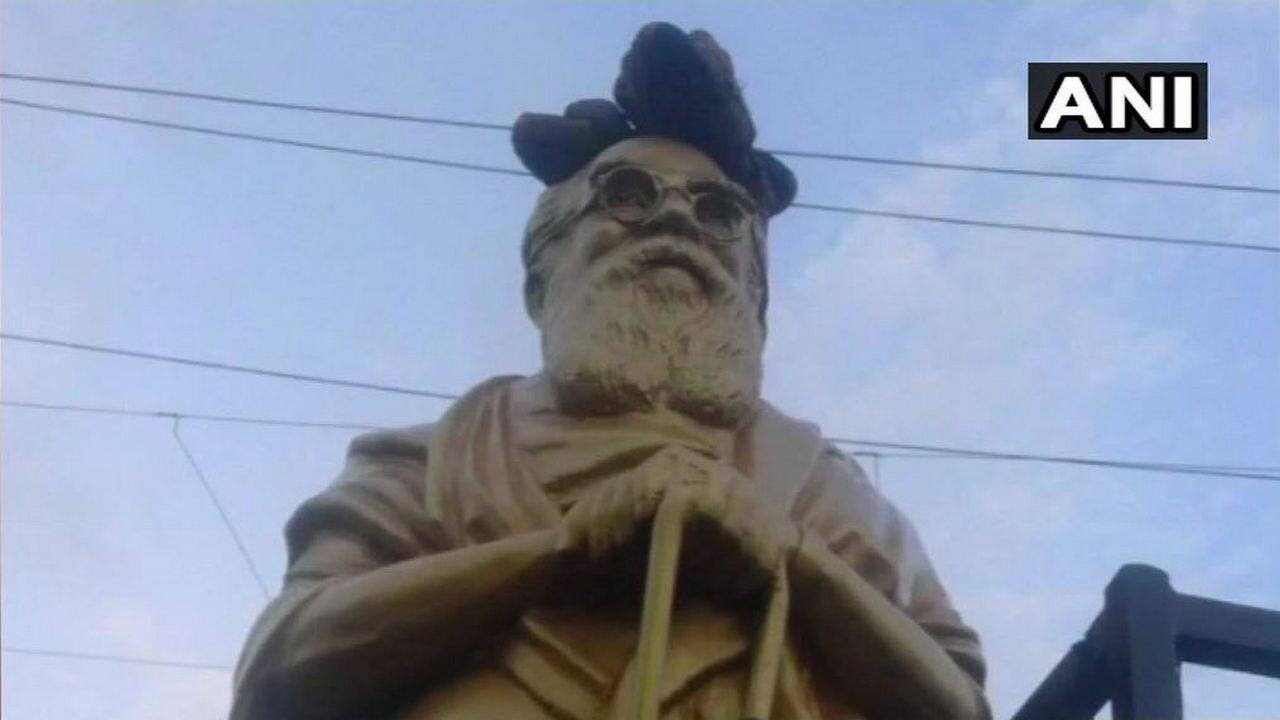 Periyar's statue vandalised in Tamil Nadu's Tiruppur on his 139th birth ...