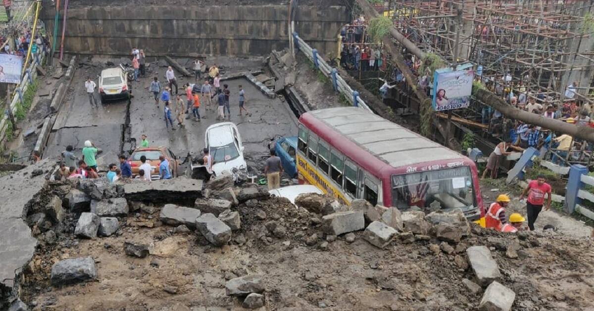 Majerhat bridge collapse: One killed, around 20 injured; Kolkata peak ...