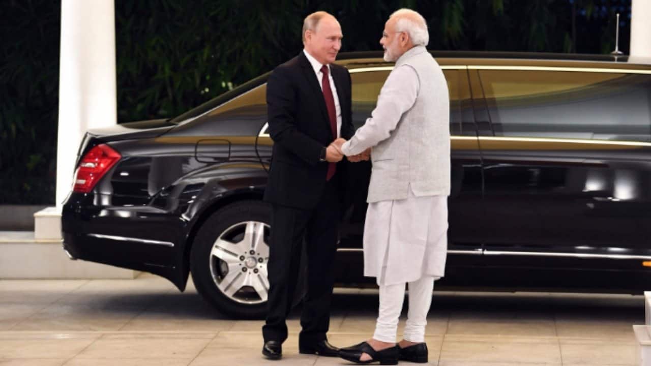 Vladimir Putin in India: Narendra Modi hosts private dinner for Russian ...