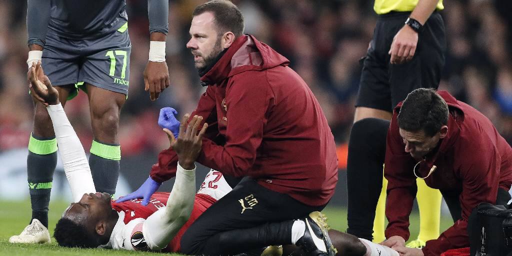 Europa League: Arsenal's Danny Welbeck still in hospital after ...