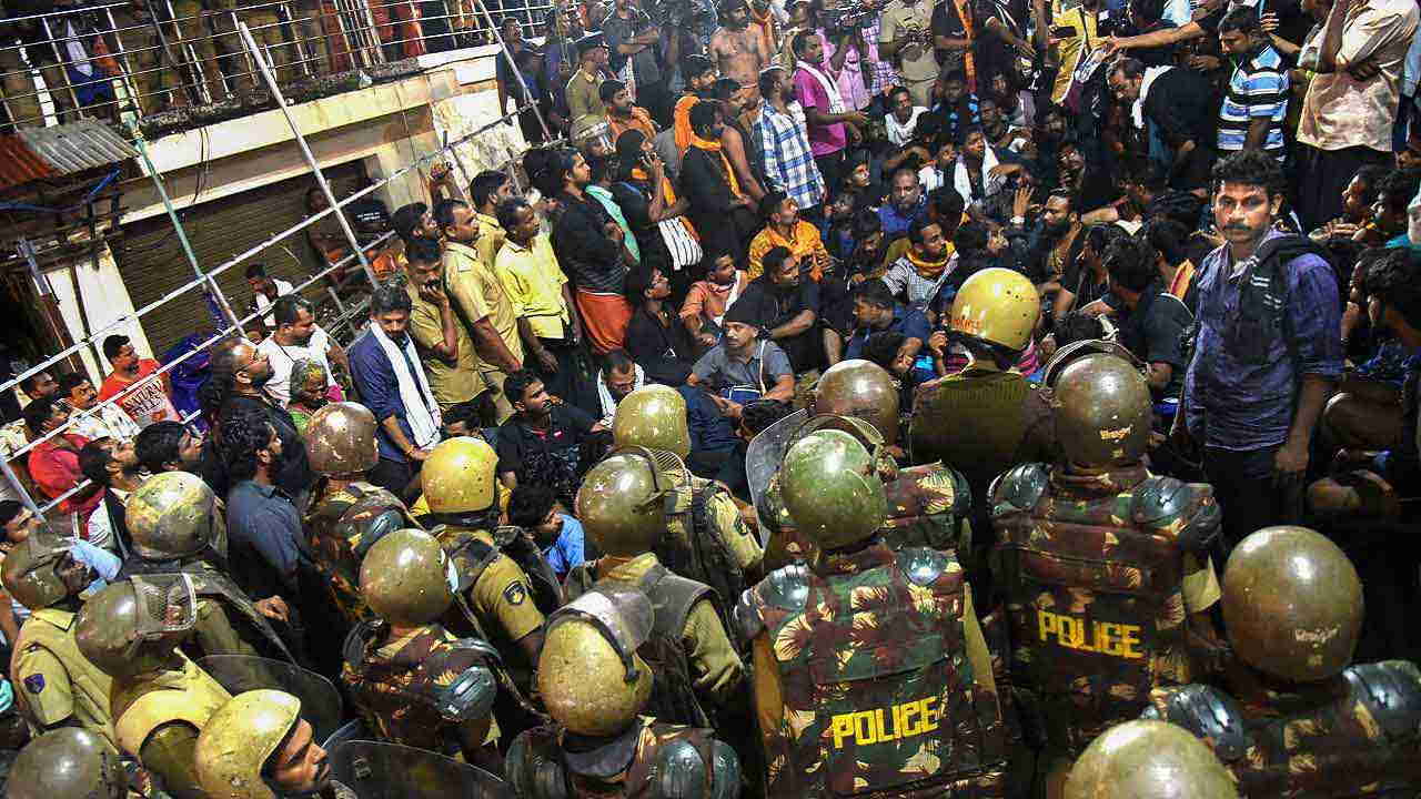 Sabarimala protests: Kerala High Court slams police action against ...
