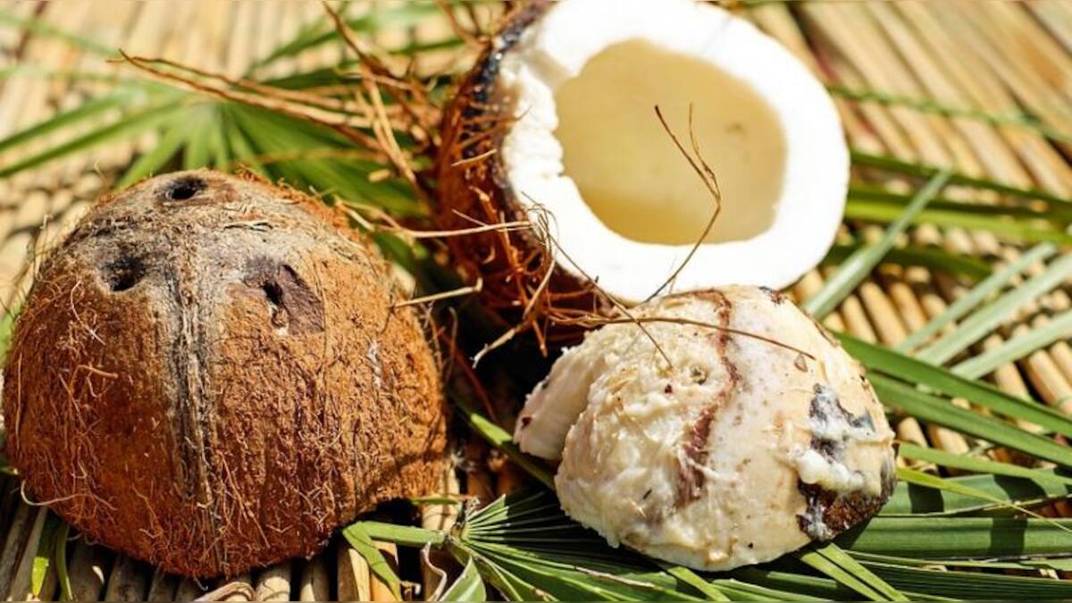 Coconut oil compounds better than DEET at preventing disease ...