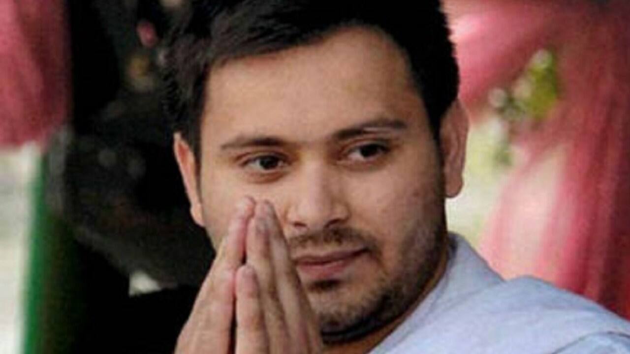 Tejashwi Yadav releases RJD manifesto; promises helpline to Biharis ...