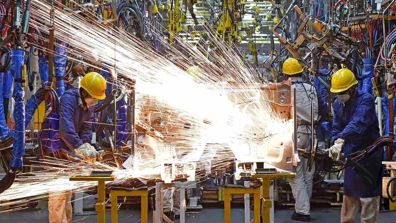 Manufacturing growth at six-month low in March amid subdued increases ...