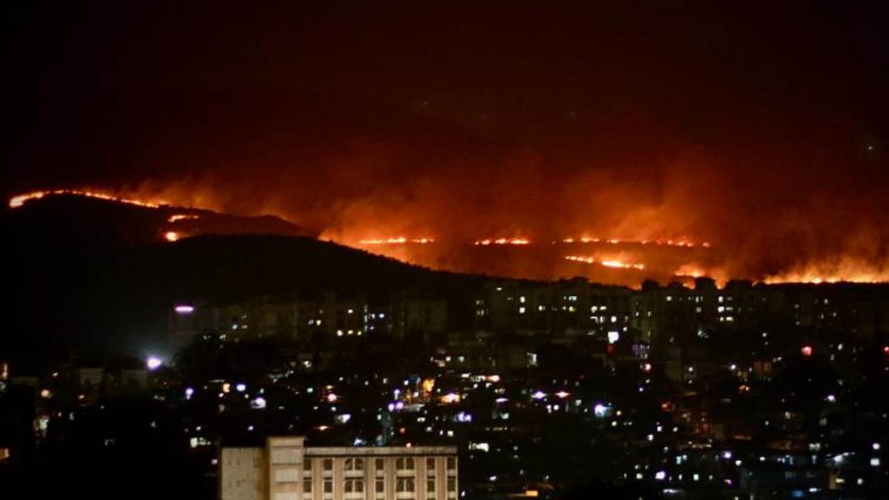 Fire in Mumbai's Aarey Colony in Goregaon area doused after all-night ...