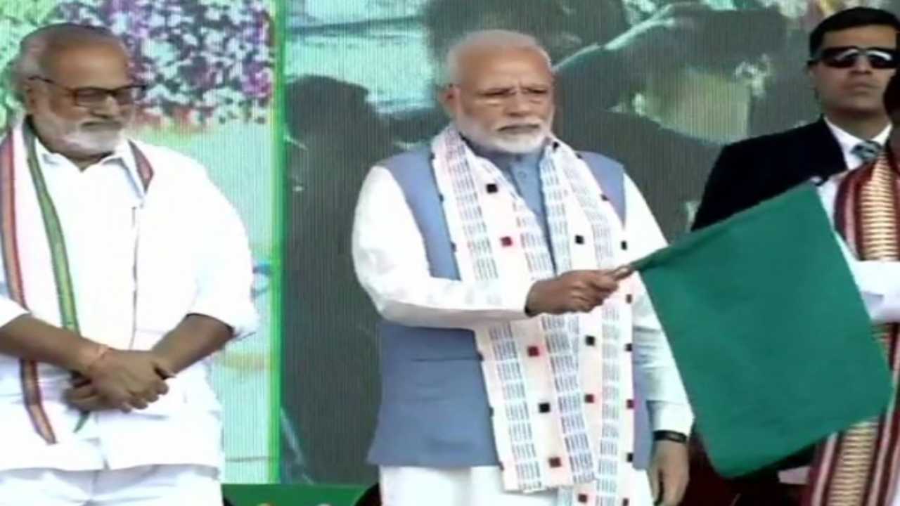 Narendra Modi in Odisha: PM inaugurates Balangir-Bichhupali railway ...