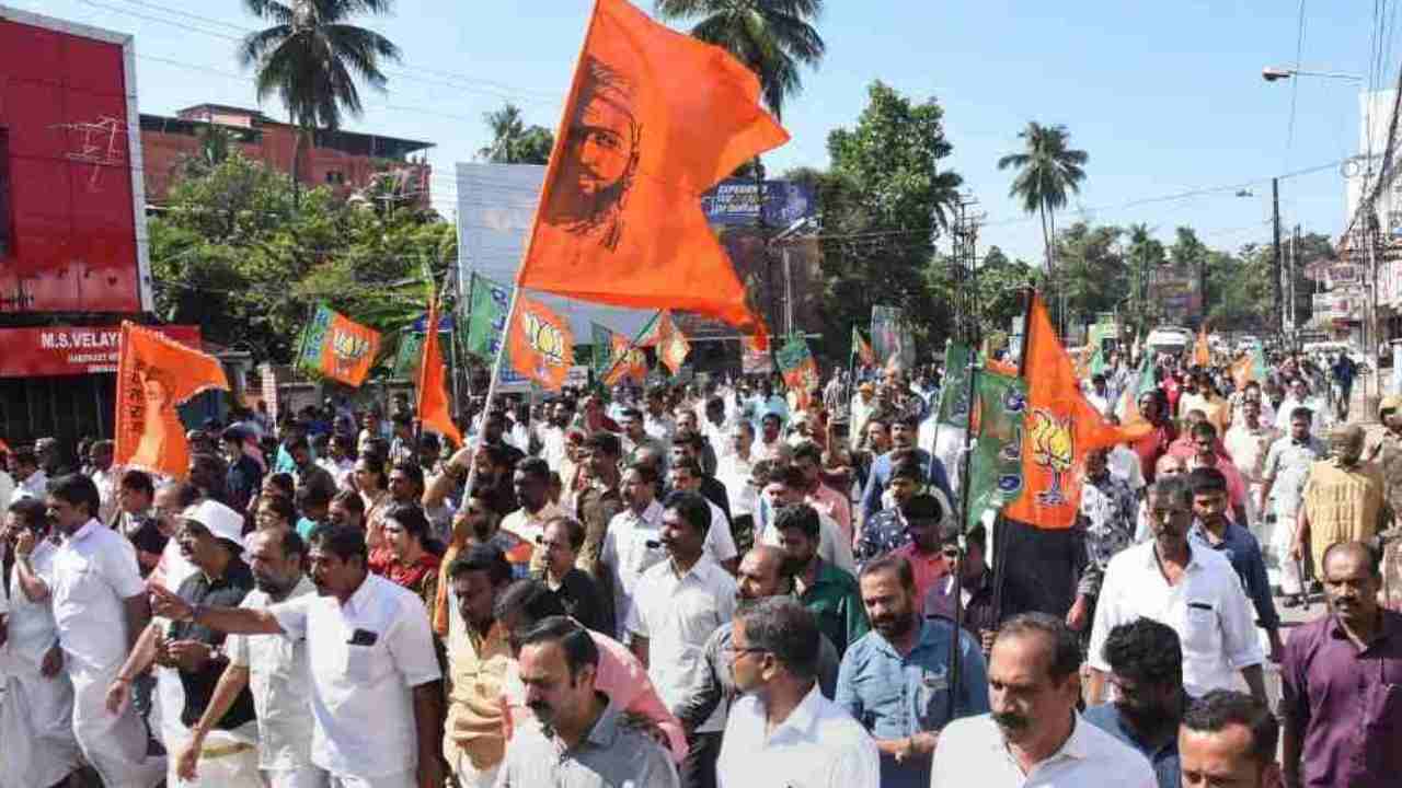 Sabarimala row: Protests, clashes across Kerala continue on second day ...