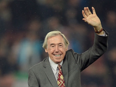 Gordon Banks, England's 1966 FIFA World Cup-winning goalkeeper, passes ...