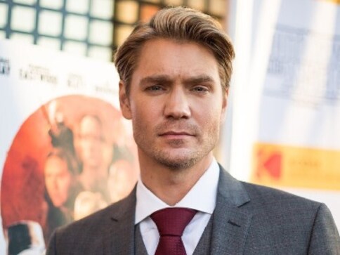 Chad Michael Murray cast as cult leader Edgar Evernever in Riverdale ...