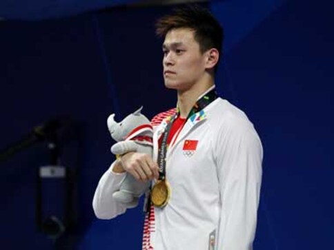 South Africa's Olympics gold-medallist swimmer Chad le Clos says he ...