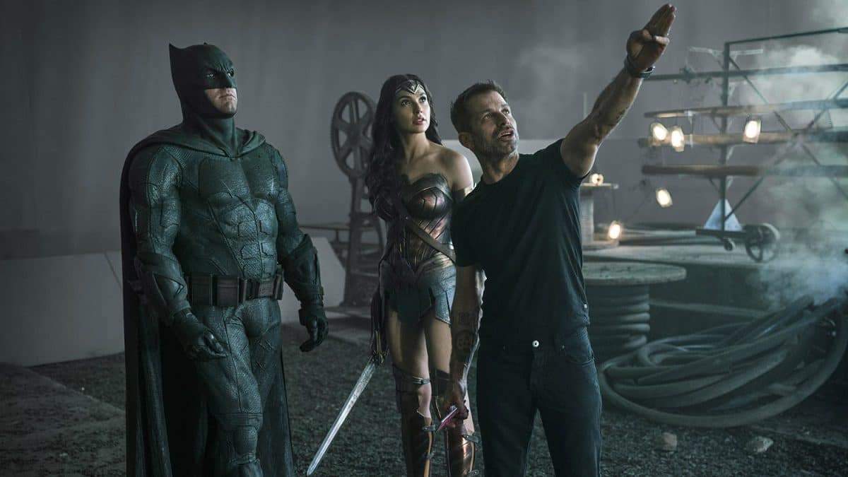 Zack Snyder reveals original Justice League script was scrapped ...