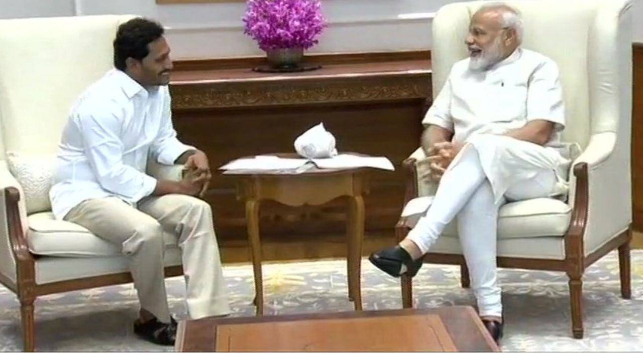 Jaganmohan Reddy meets Narendra Modi ahead of swearing-in as Andhra Pradesh CM; duo likely to ...